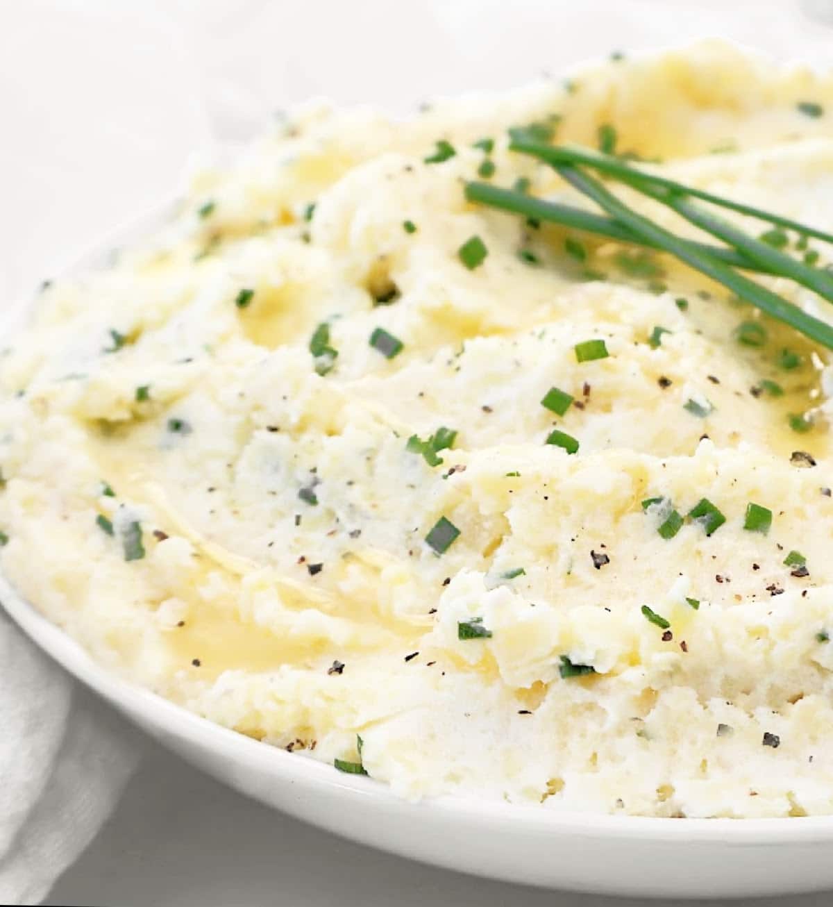 Garlic and Chive Mashed Potatoes Recipe ~ This Wife Cooks™